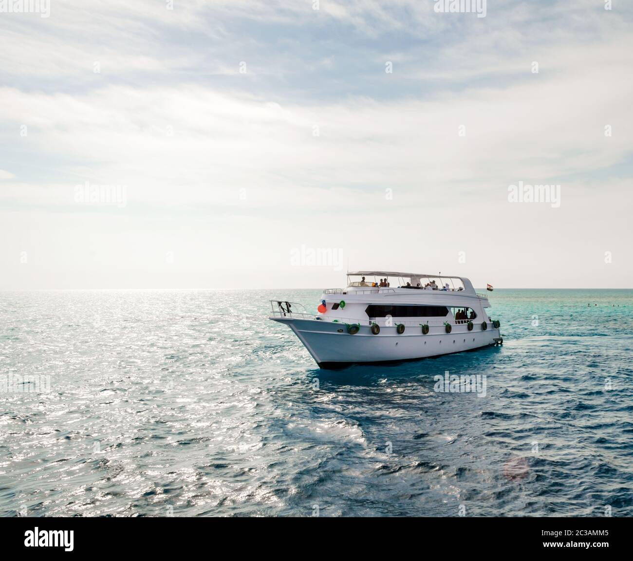 Red sea boat tourist hi-res stock photography and images - Alamy