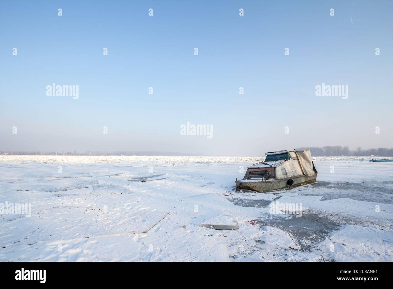 Trapped boat hi-res stock photography and images - Alamy