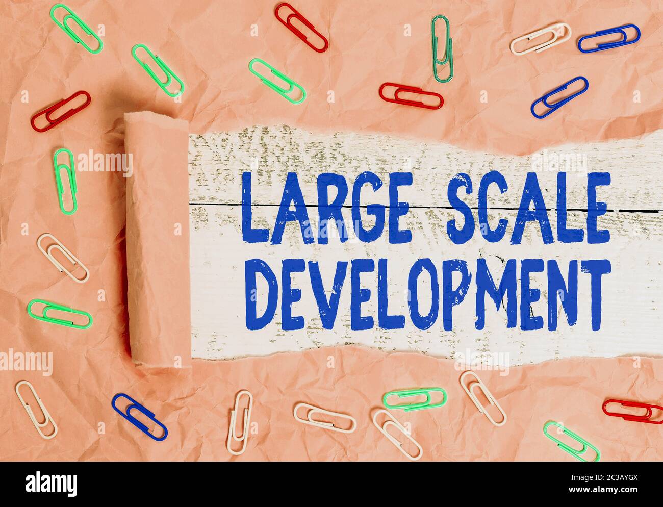 Largescale factory hi-res stock photography and images - Alamy