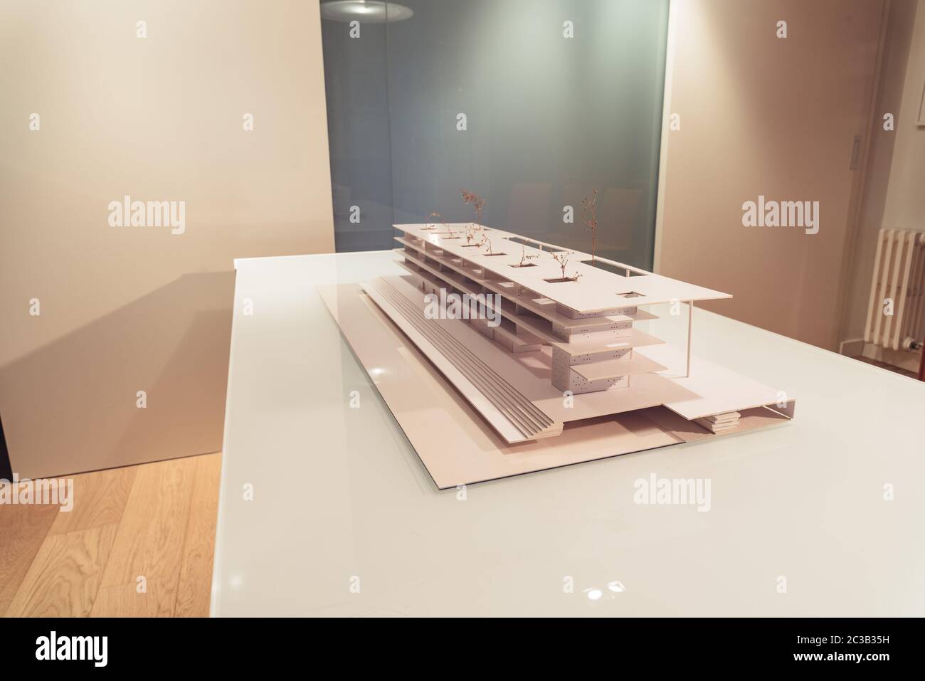 Cardboard model architecture hi-res stock photography and images - Alamy