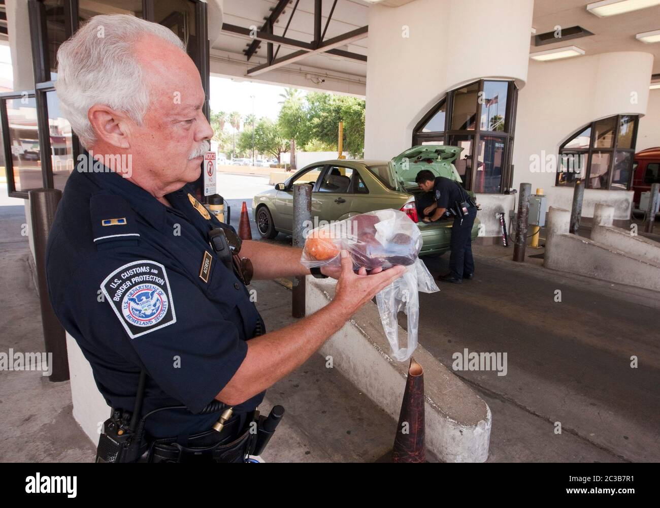 Border agent united states hi-res stock photography and images - Alamy