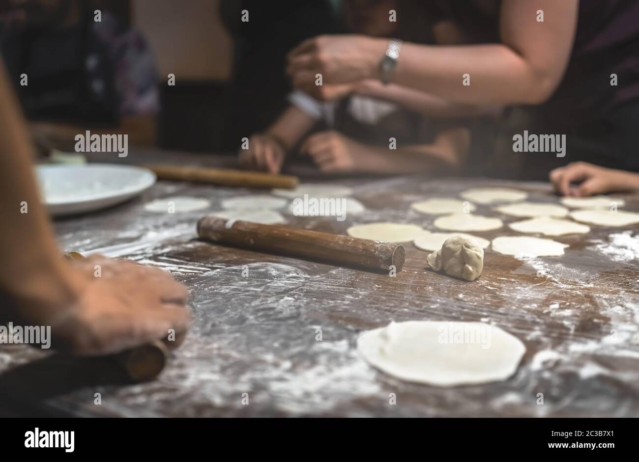 Chinese dumplings class hi-res stock photography and images - Alamy