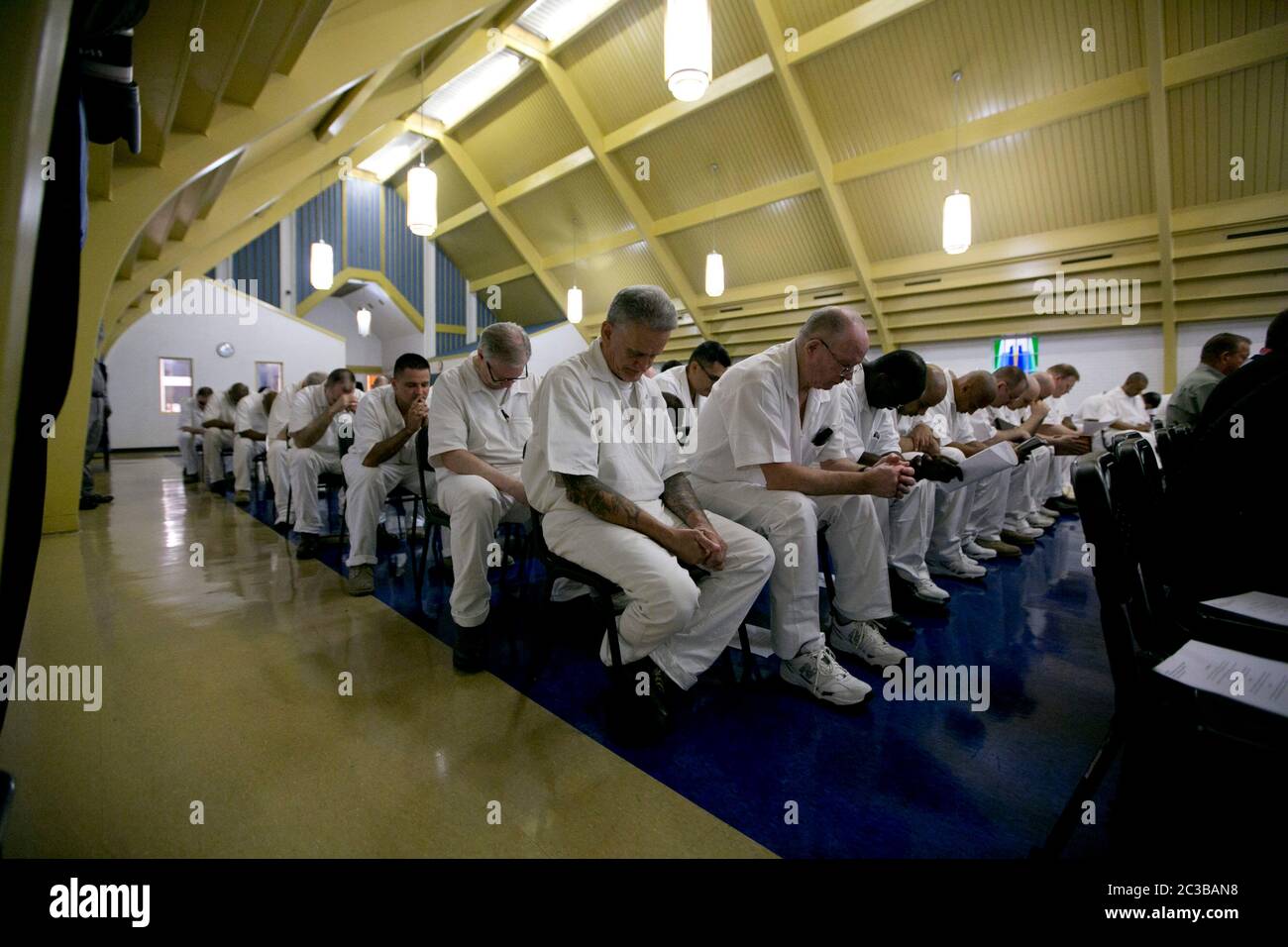 Rosharon Texas USA, August 25 2014: Uniformed male inmates at the high ...
