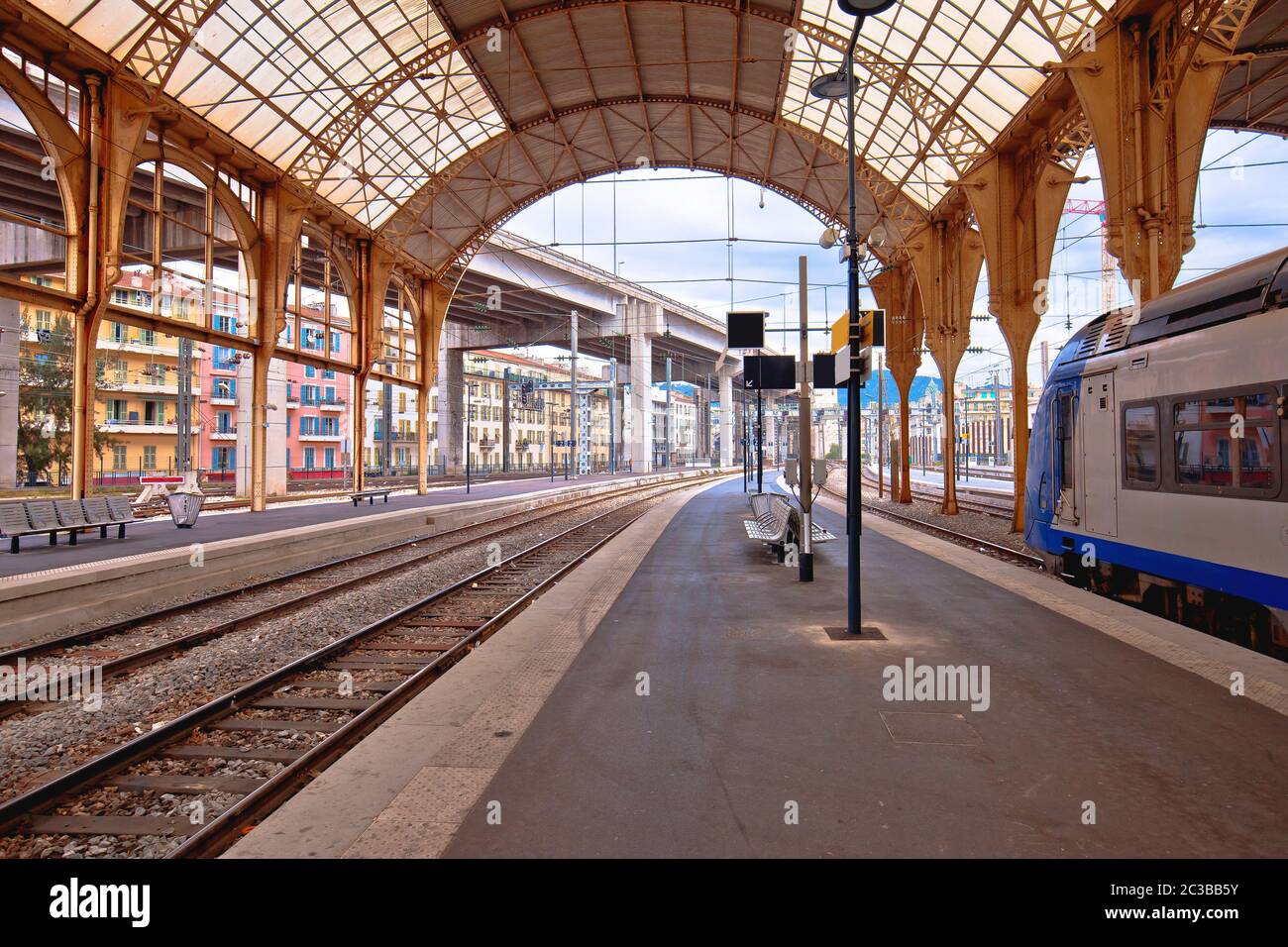 French historic train station hi-res stock photography and images - Alamy