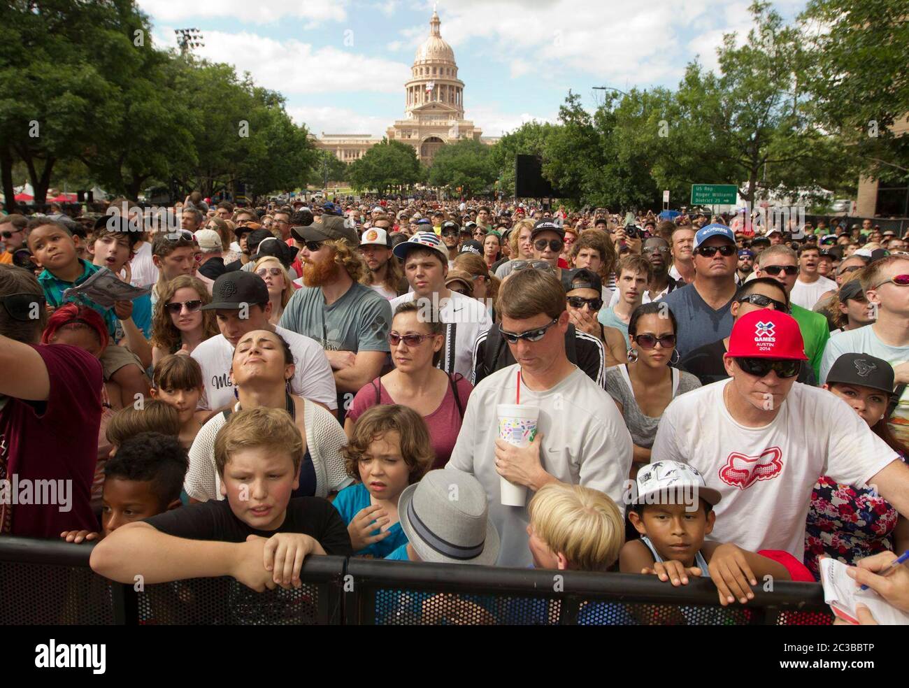 June 5 2014 hi-res stock photography and images - Alamy