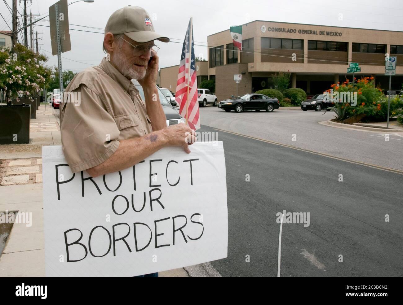 Protect our borders sign hi-res stock photography and images - Alamy