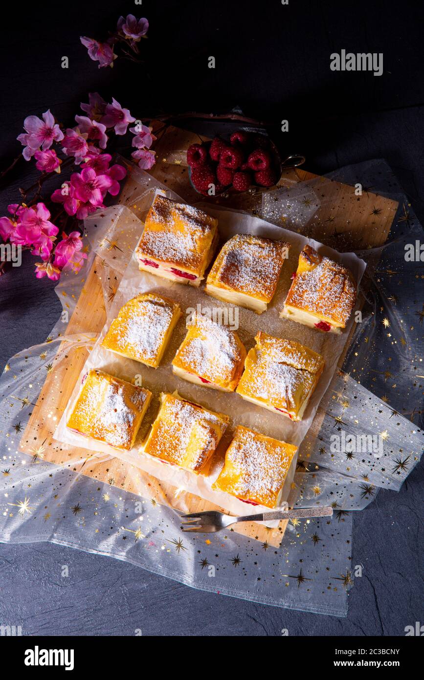 Karpatka - a delicious Polish pudding cake Stock Photo - Alamy