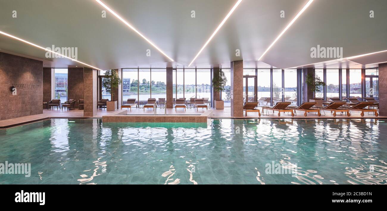 Aluminium strip hi-res stock photography and images - Alamy