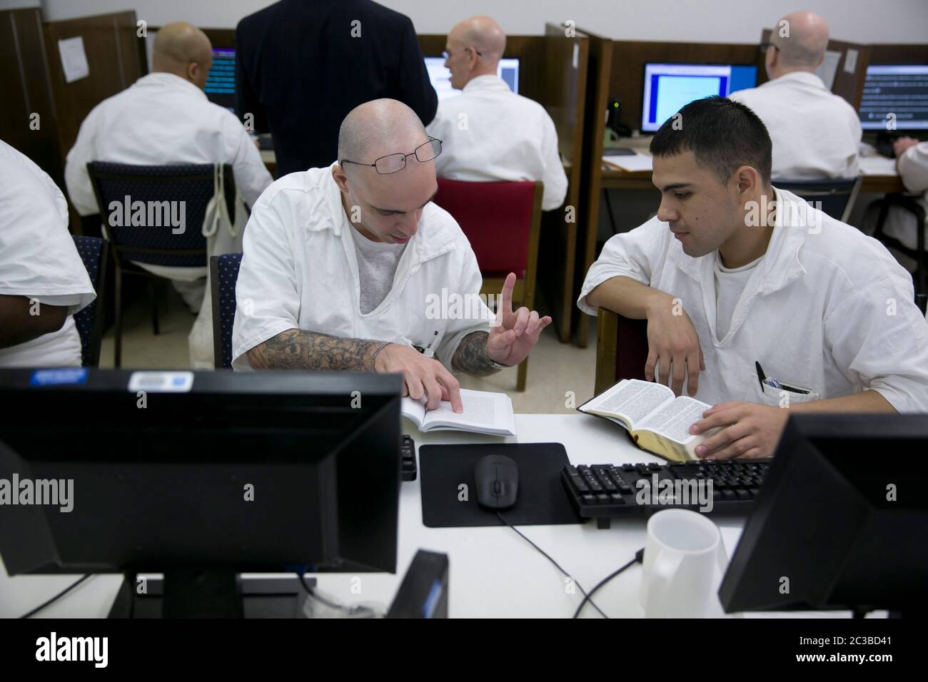 Computers for inmate use hi-res stock photography and images - Alamy