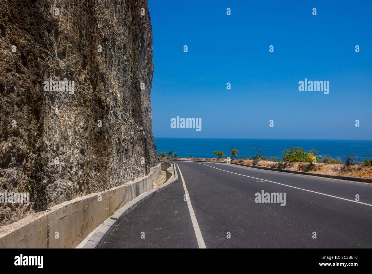 road to the beach view photo Stock Photo - Alamy