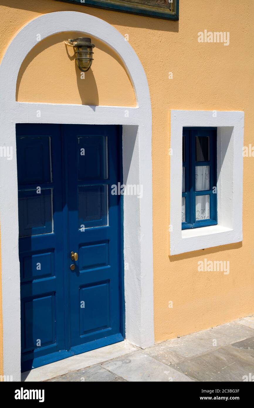 traditional greek house entrance in santorini island Stock Photo - Alamy