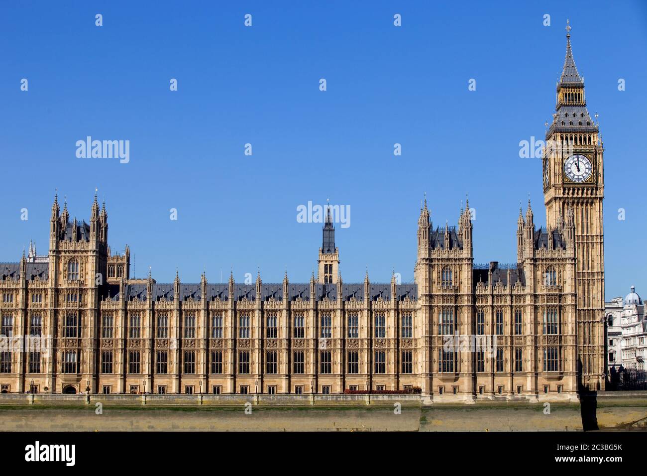 London, government houses of the Parliament in westminster Stock Photo ...