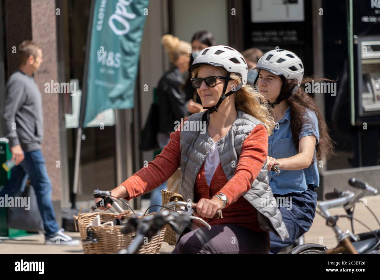 Lock down cycle hi-res stock photography and images - Alamy