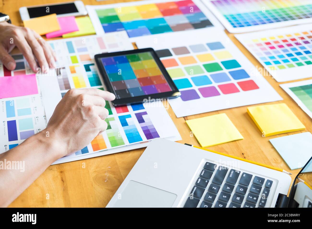 Professional Creative architect graphic desiner occupation choosing the ...