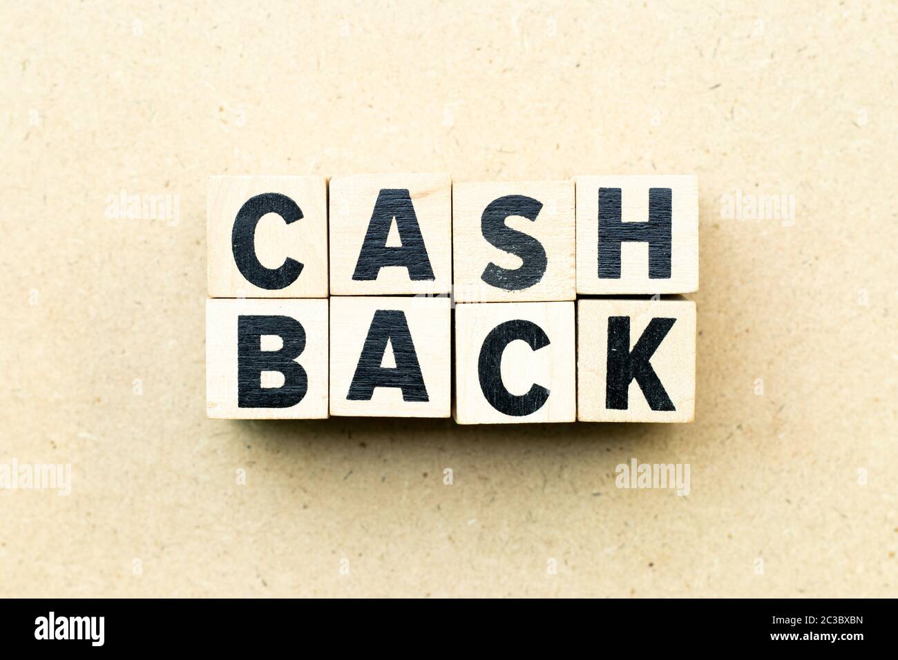 Letter block in word cash back on wood background Stock Photo - Alamy