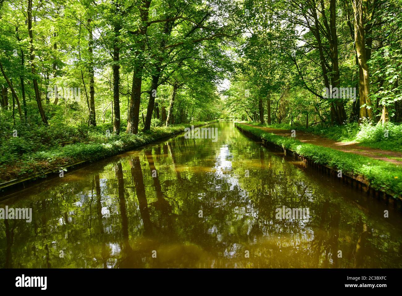 Scenic canal view of the Llangollen Canal near Ellesmere, Wales,UK ...