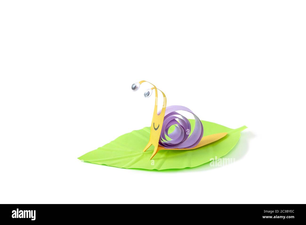simple snail paper craft concept for kid and kindergarten, how to make ...