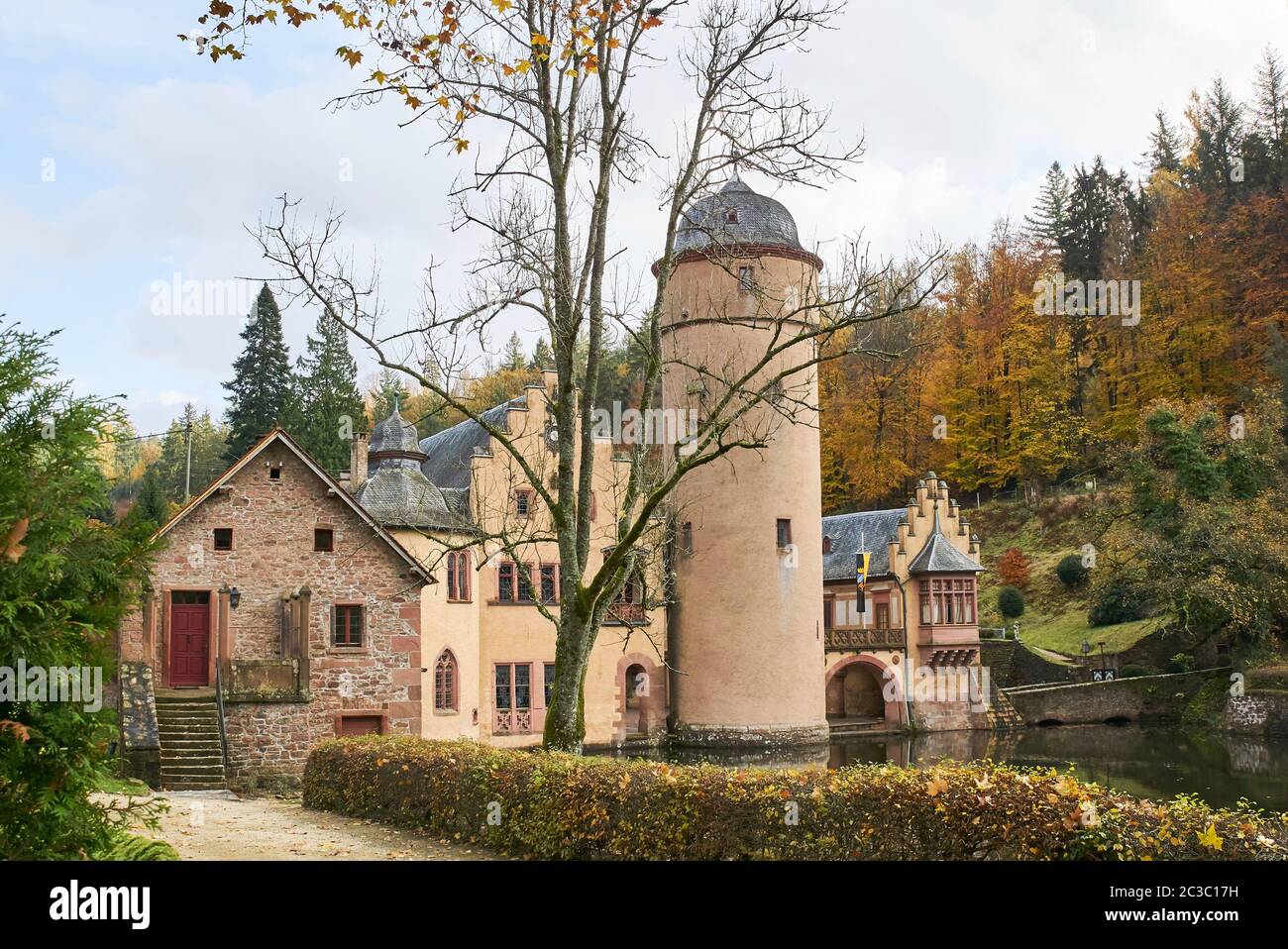Moated renaissance castle hi-res stock photography and images - Alamy