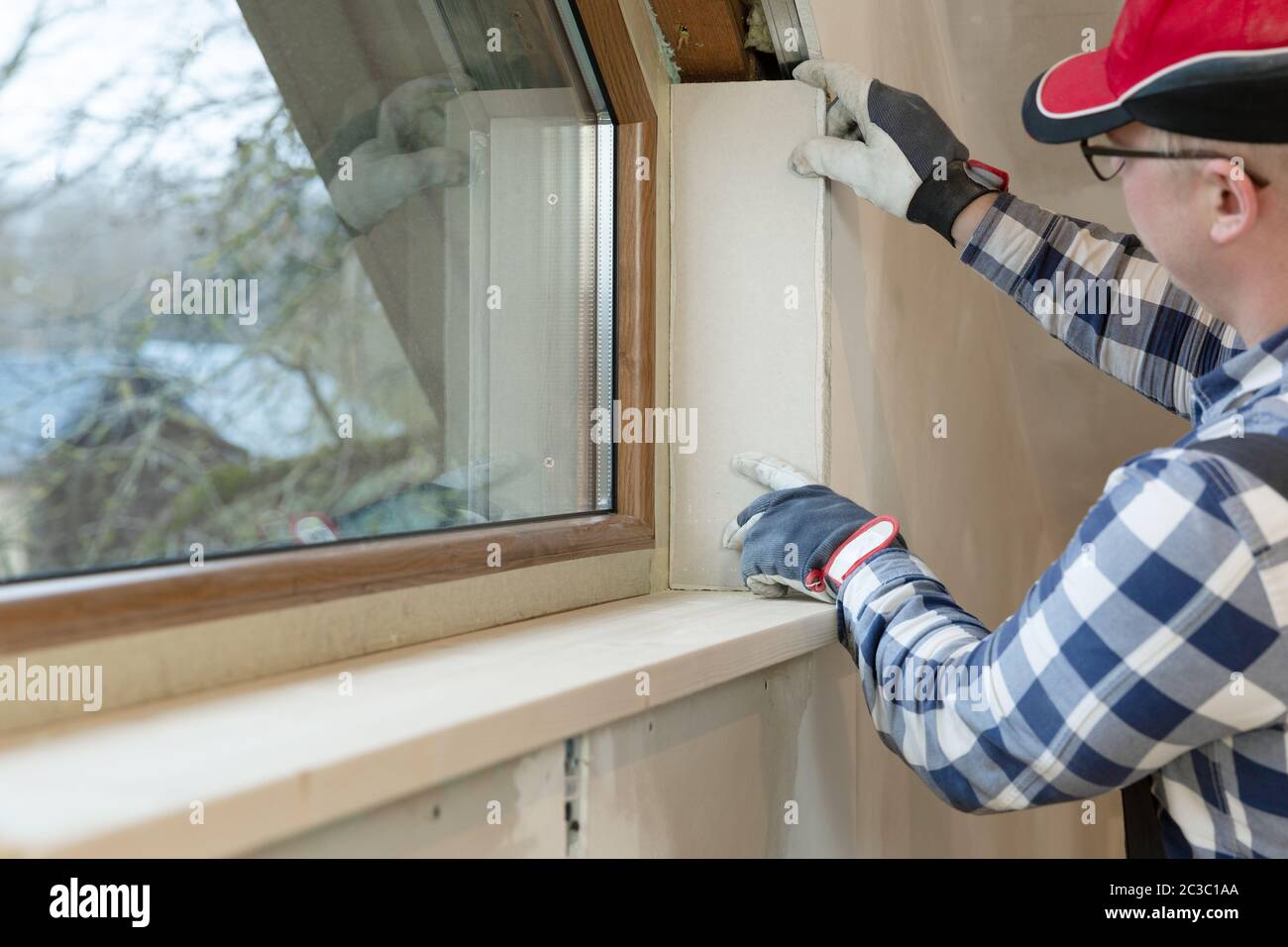 Installing window hi-res stock photography and images - Alamy