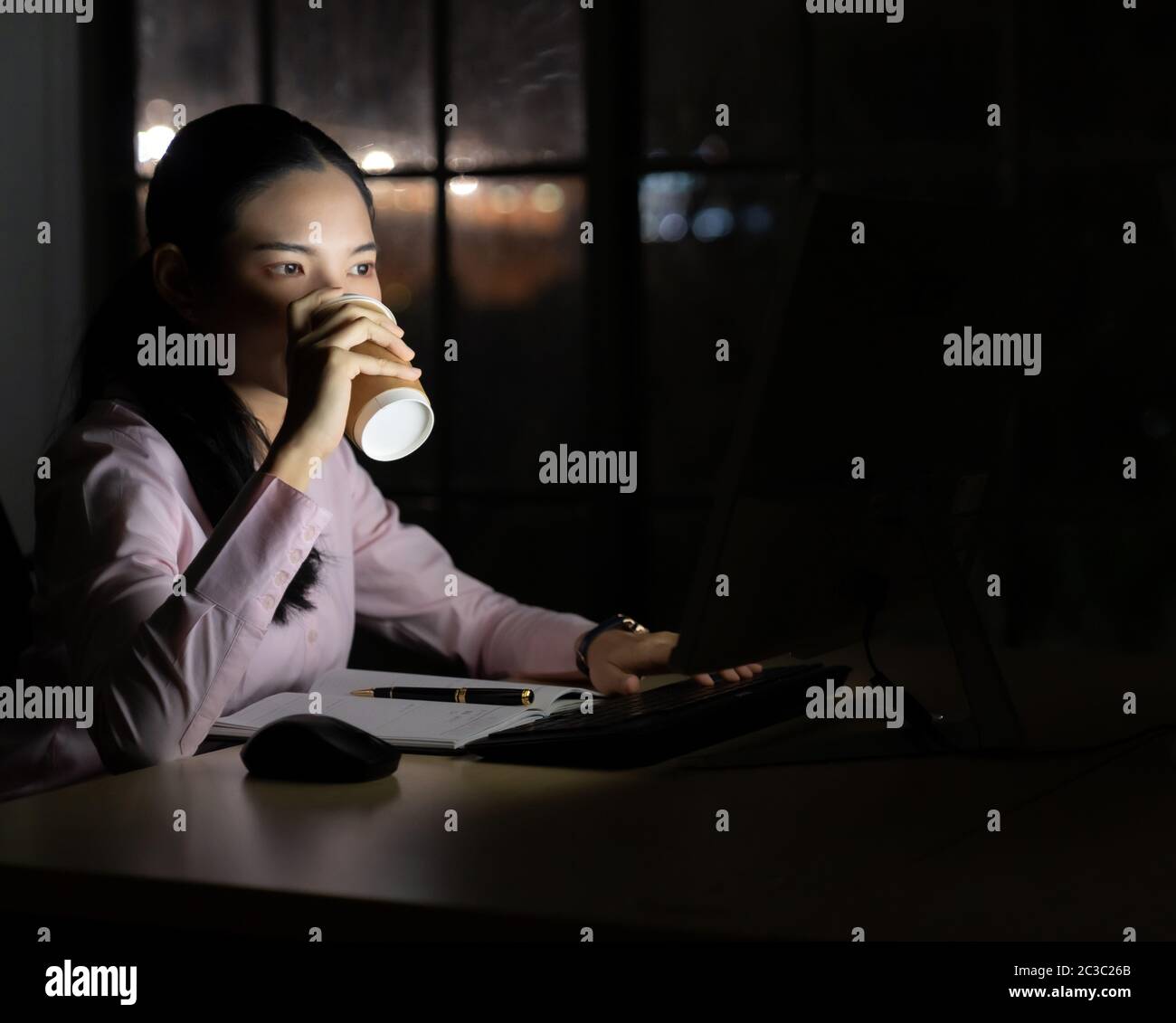 Late night meeting hi-res stock photography and images - Alamy
