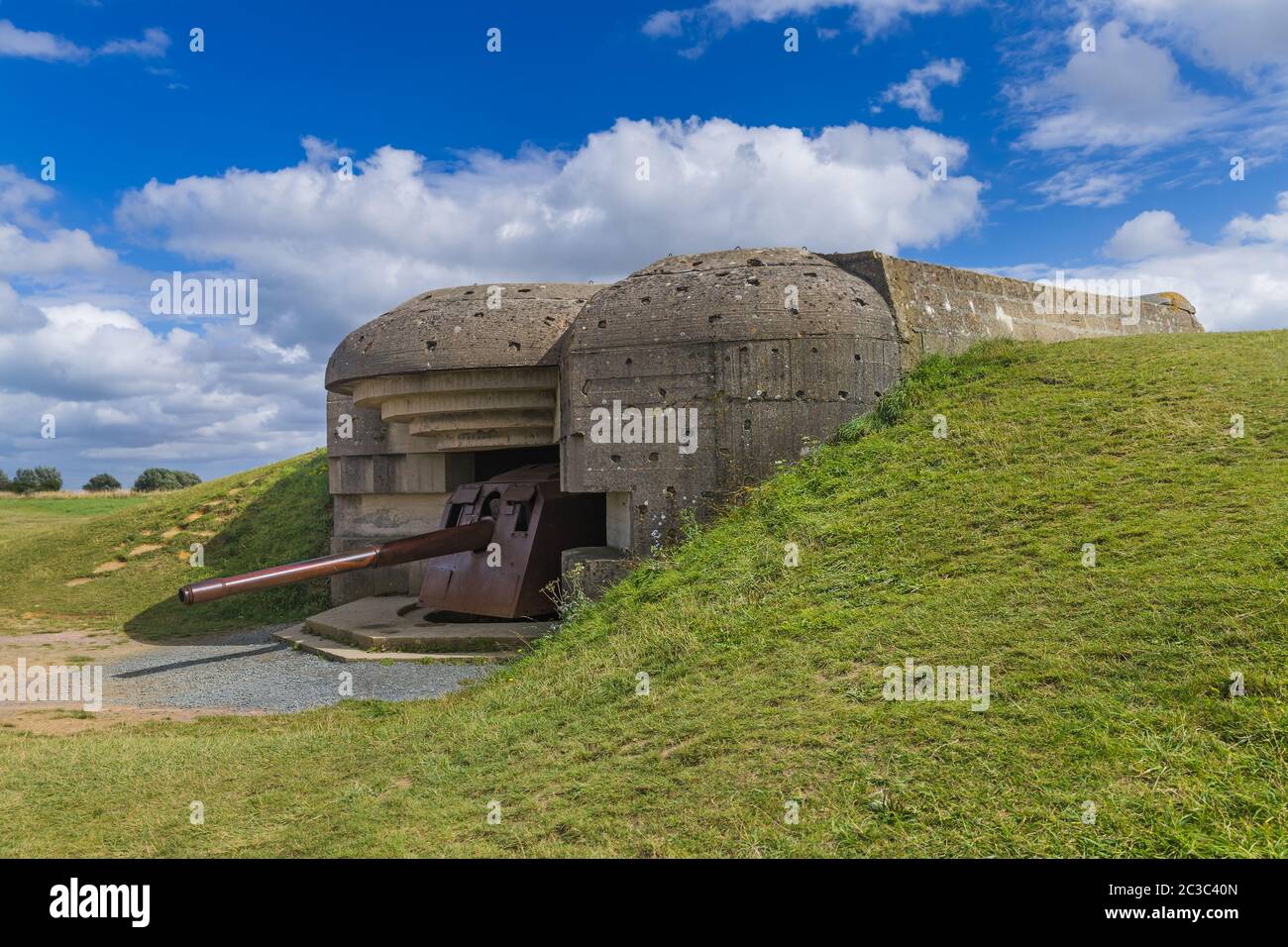 Old German cannon at Longues-Sur-Mer - Normandy France Stock Photo - Alamy