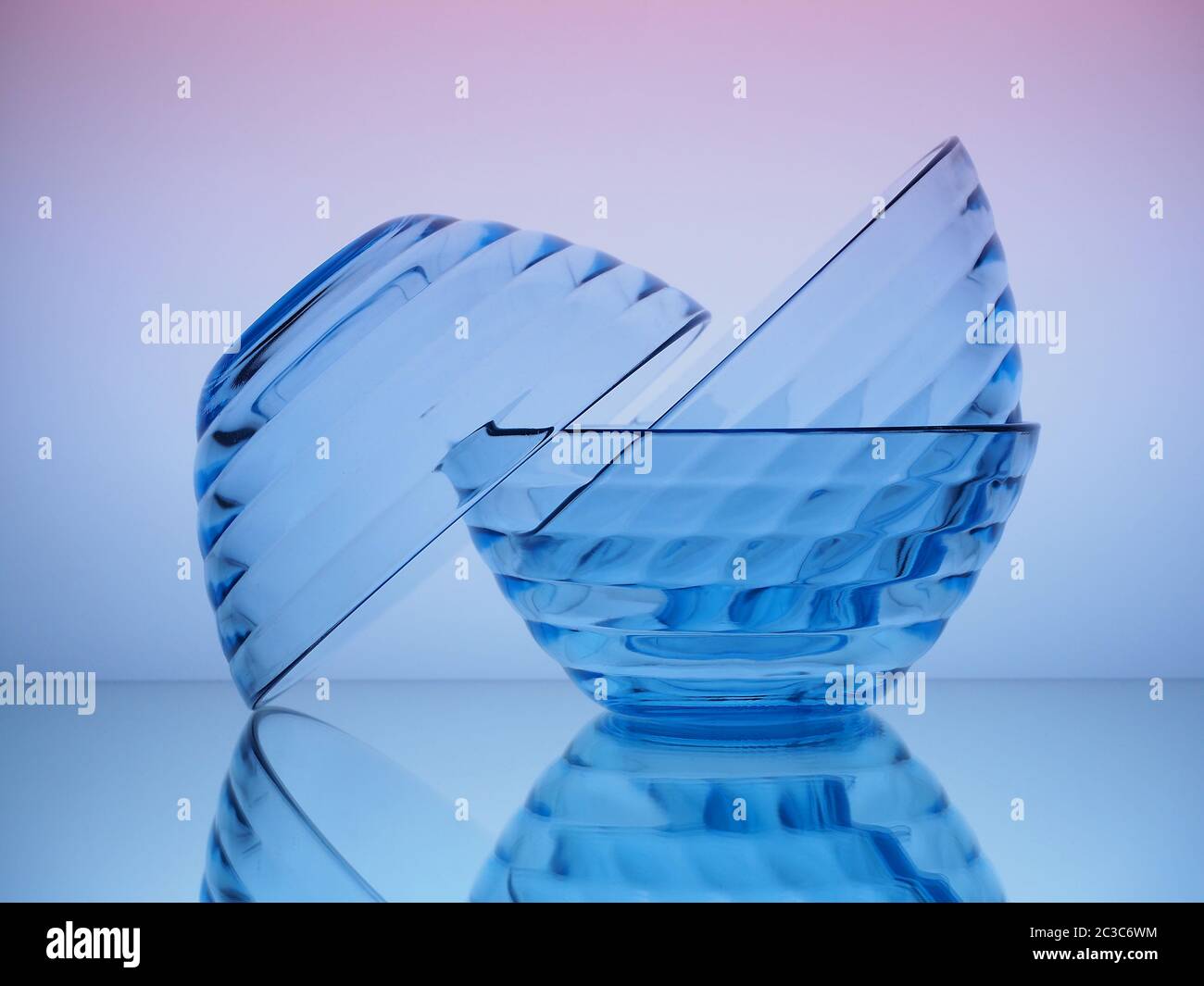 Transparent bowls hi-res stock photography and images - Alamy