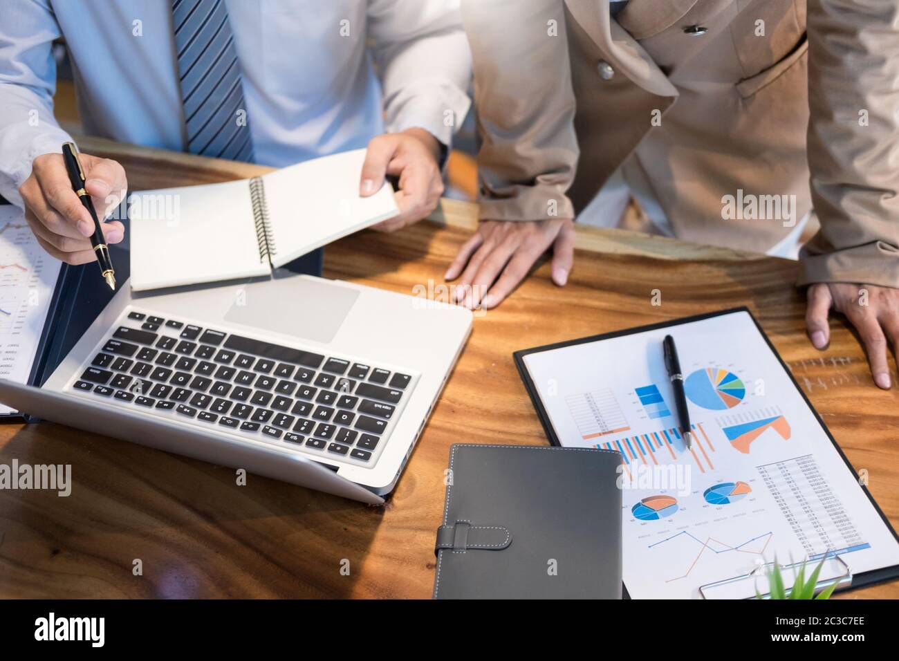 Teamwork Startup Project Planning making great discussion team Meeting ...