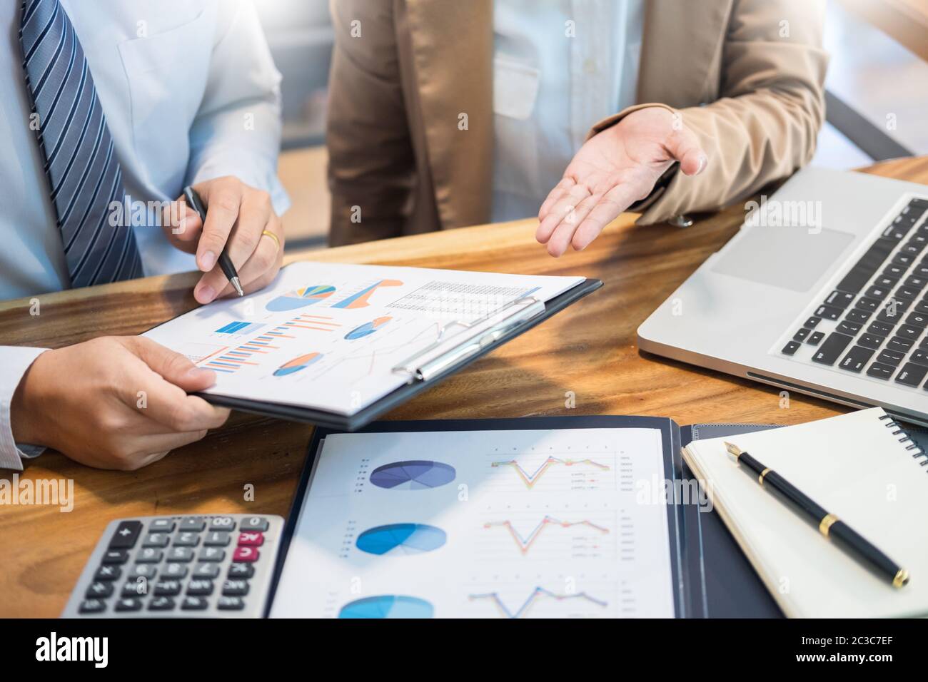 Teamwork Startup Project Planning making great discussion team Meeting ...