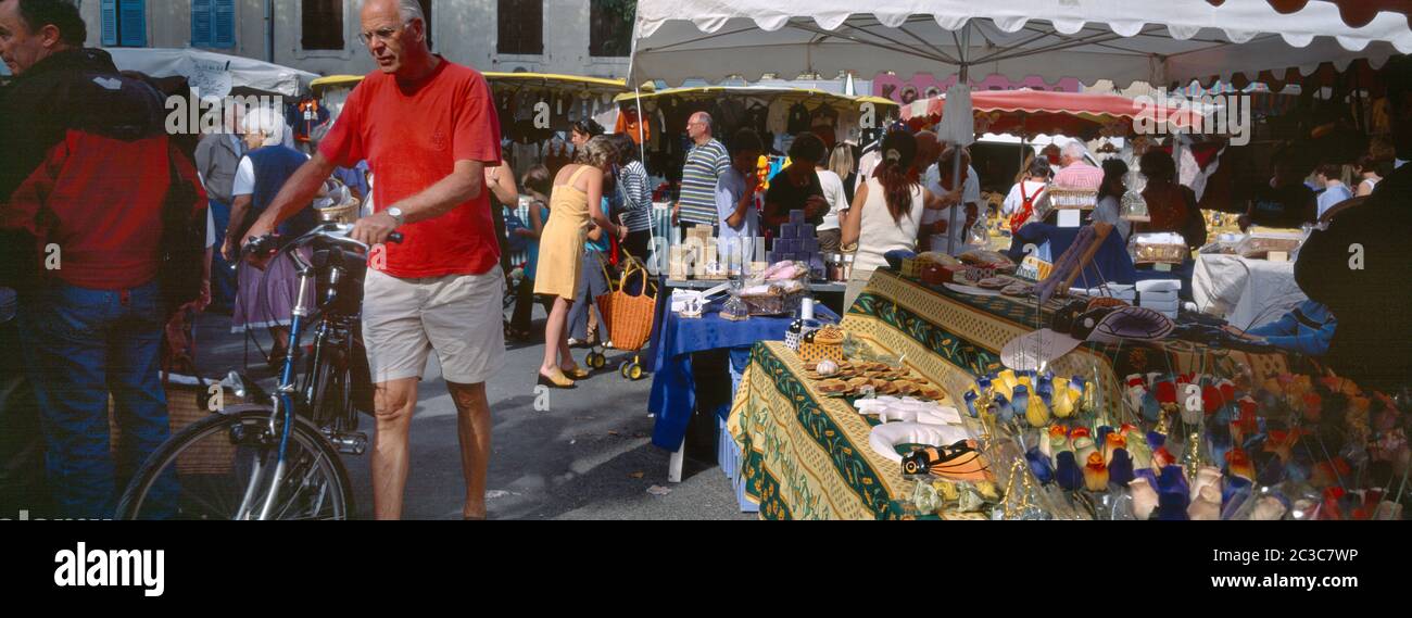 Market stall selling soap hi-res stock photography and images - Alamy