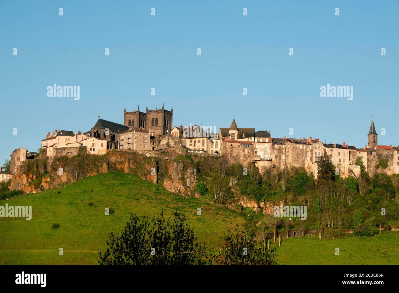 Saint flour hi-res stock photography and images - Alamy