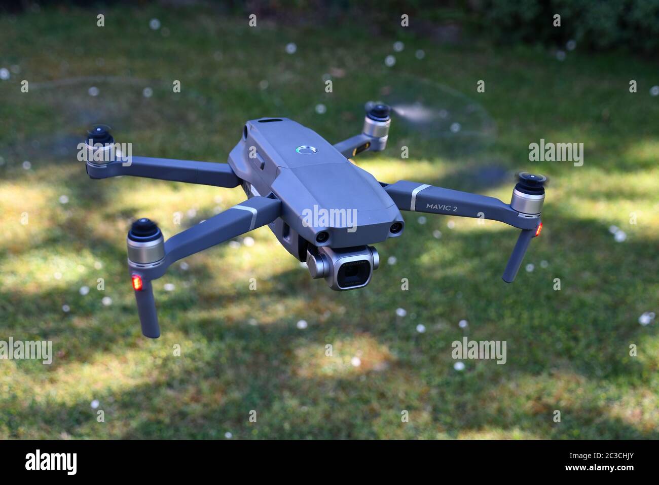 Mavic pro 4k hi-res stock photography and images - Alamy