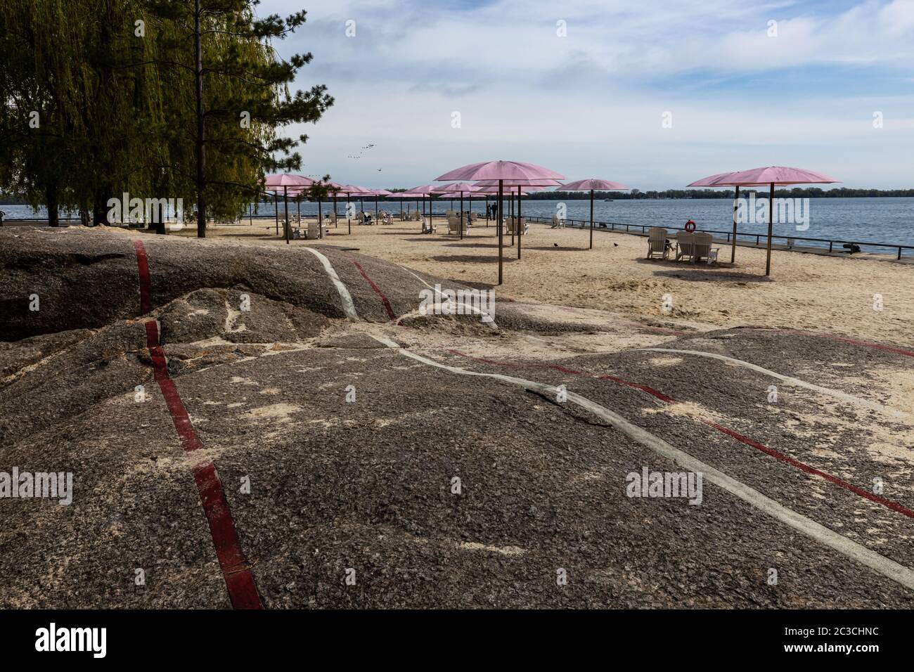 Toronto beach hi-res stock photography and images - Alamy