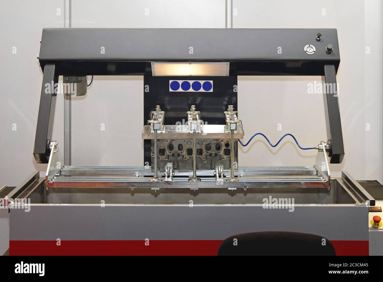 Pressure tester for cylinder heads and blocs coolant circuits Stock ...