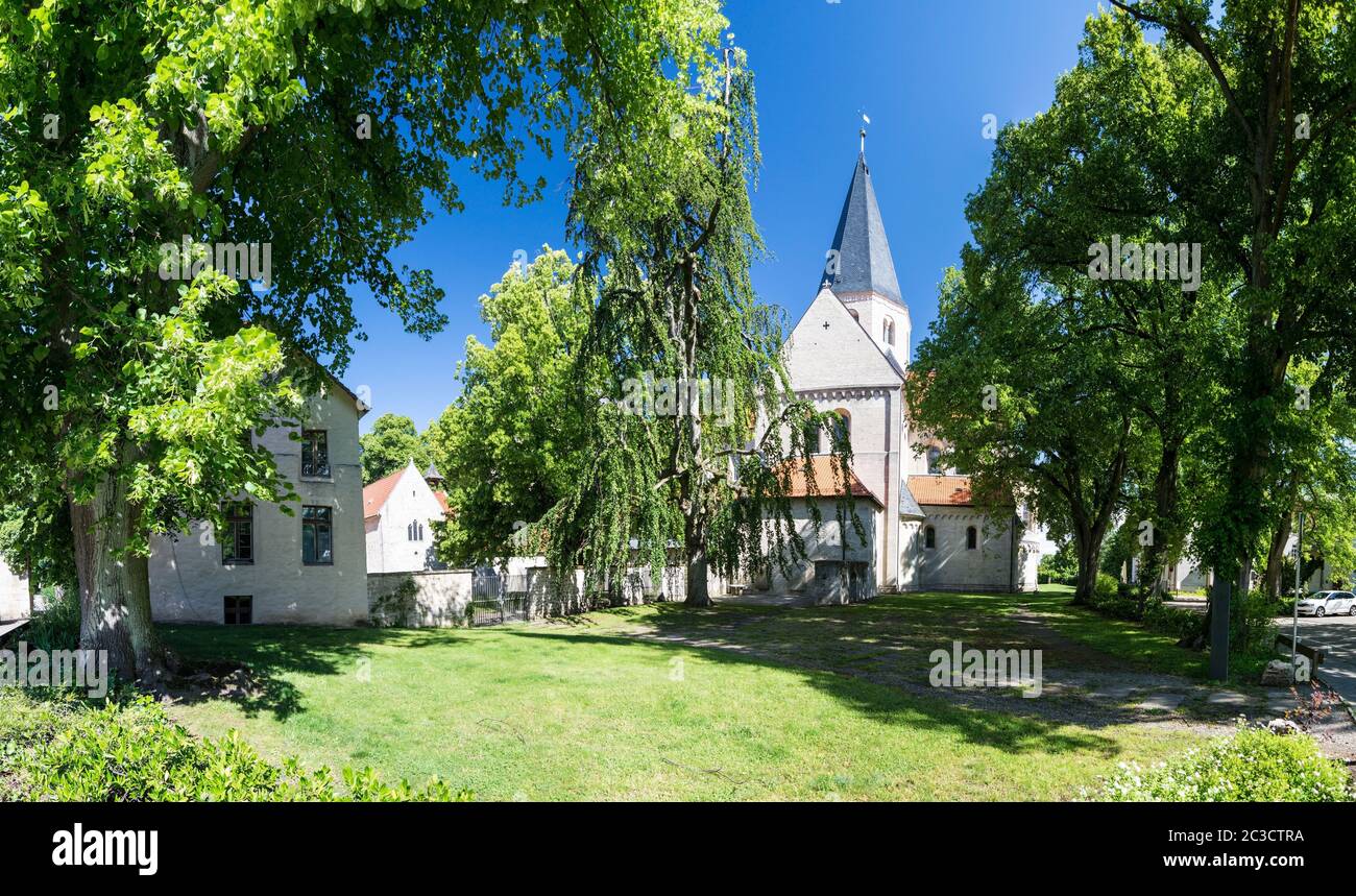 The Emperors Dome ain Koenigslutter at the Elm was founded in 1135 by ...