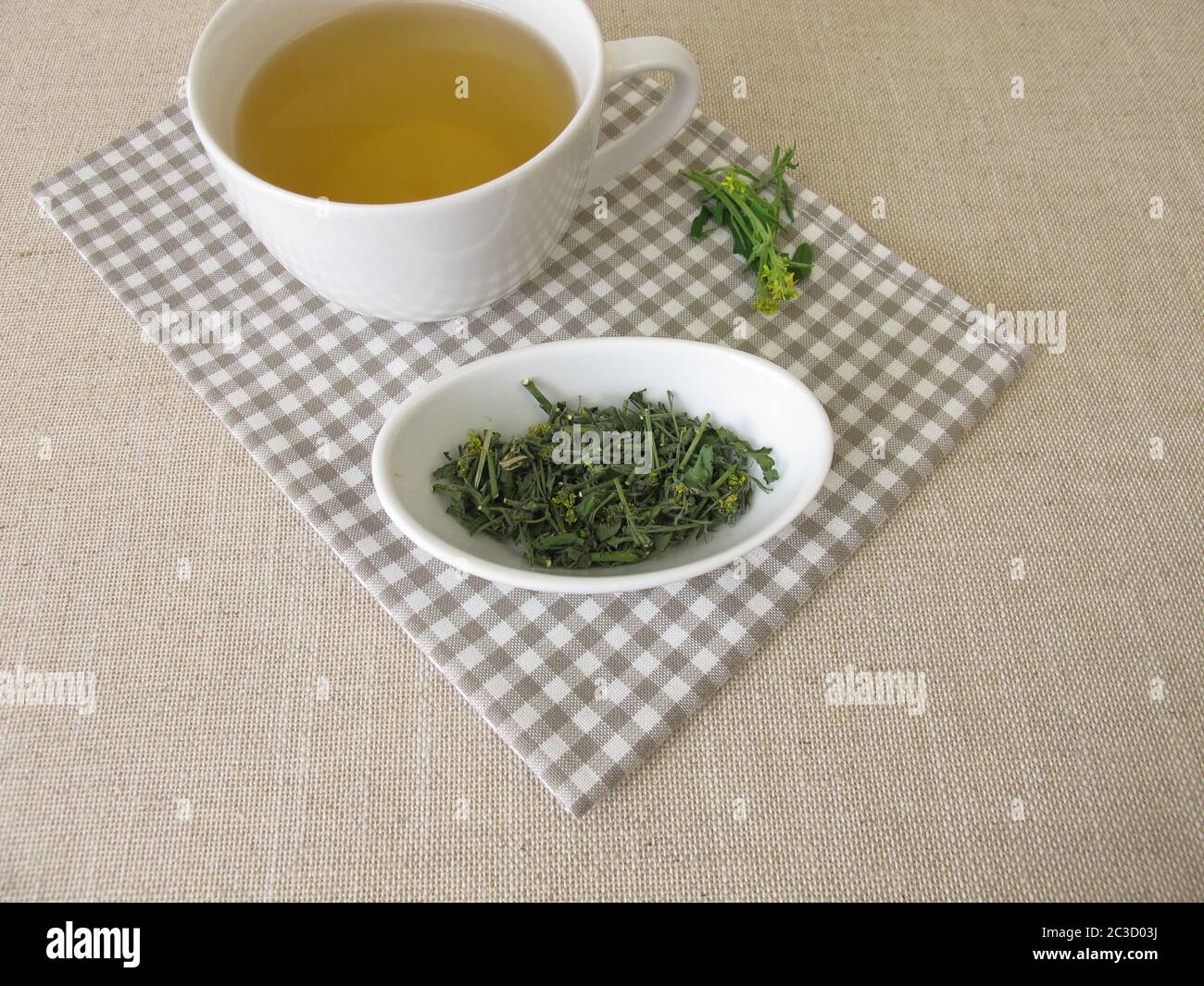 Mustard tea hi-res stock photography and images - Alamy