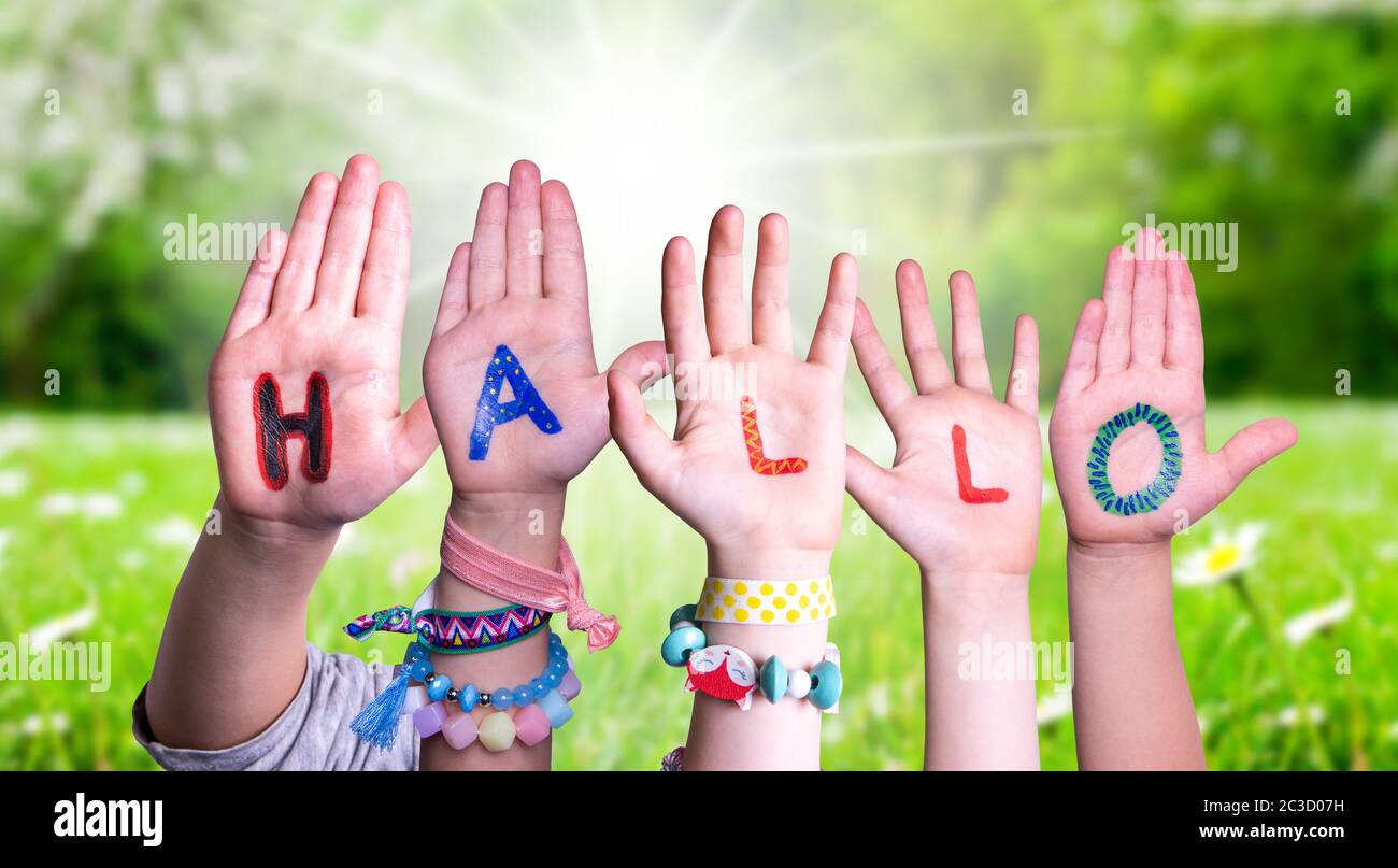 Hello hallo children hi-res stock photography and images - Alamy