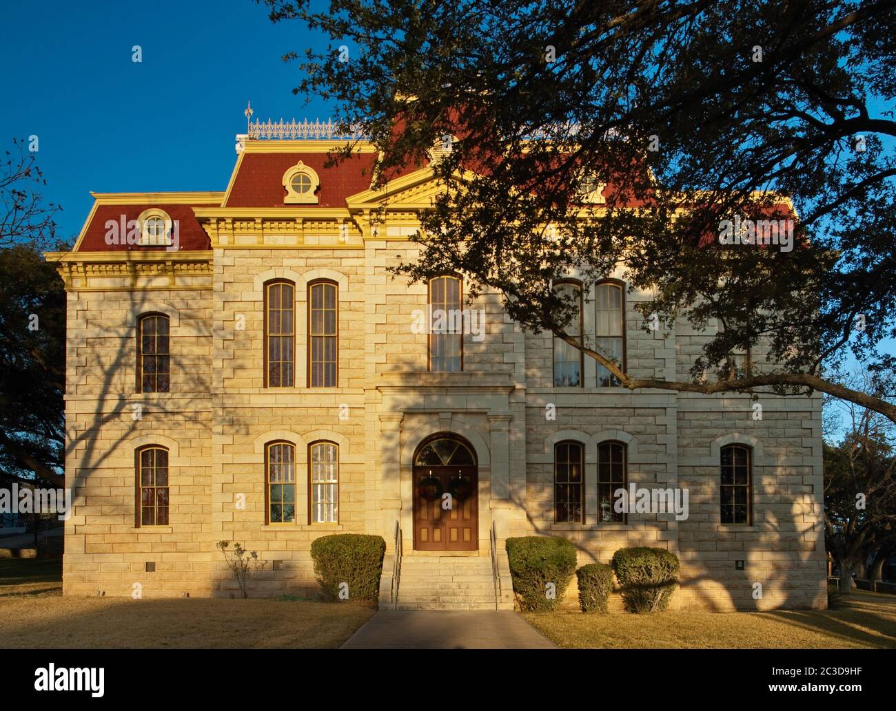Sutton County Courthouse in Sonora, Edwards Plateau, Texas, USA Stock ...