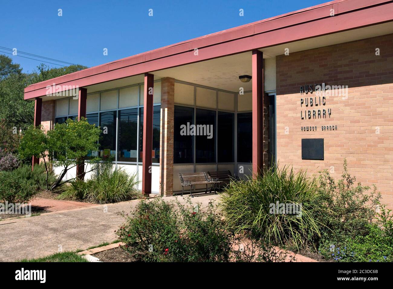 Mid century architecture hi-res stock photography and images - Alamy