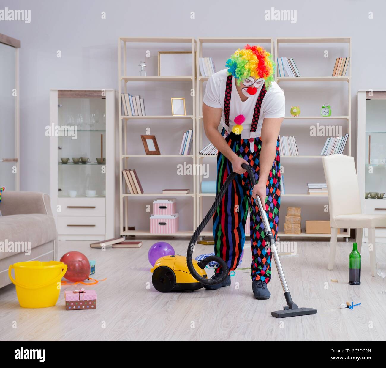 Cleaning home comic hi-res stock photography and images - Alamy