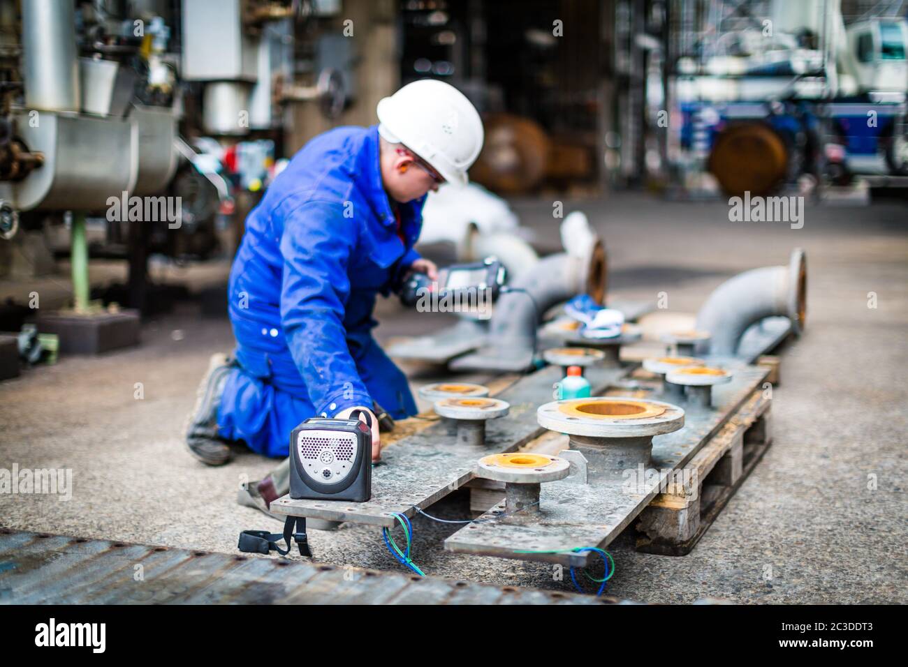 Use of a Dräger X-am 7000 gas warning device during an ultrasonic wall ...