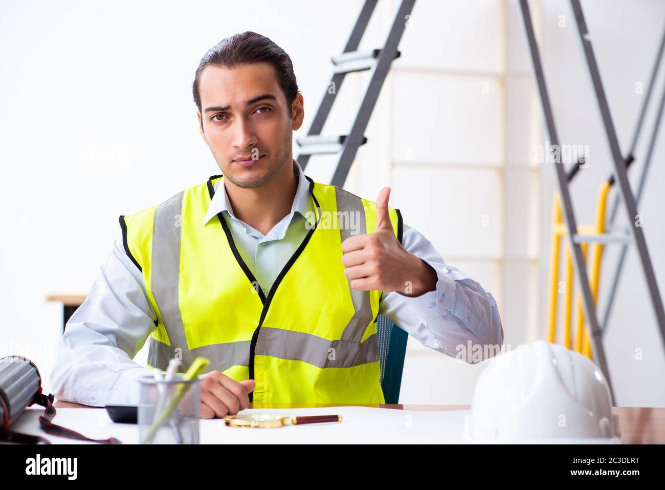 Man architect designer giving hi-res stock photography and images - Alamy