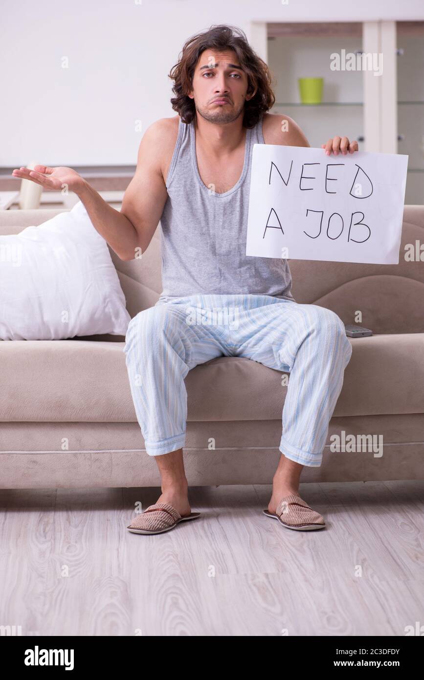 Home downsizing hi-res stock photography and images - Alamy