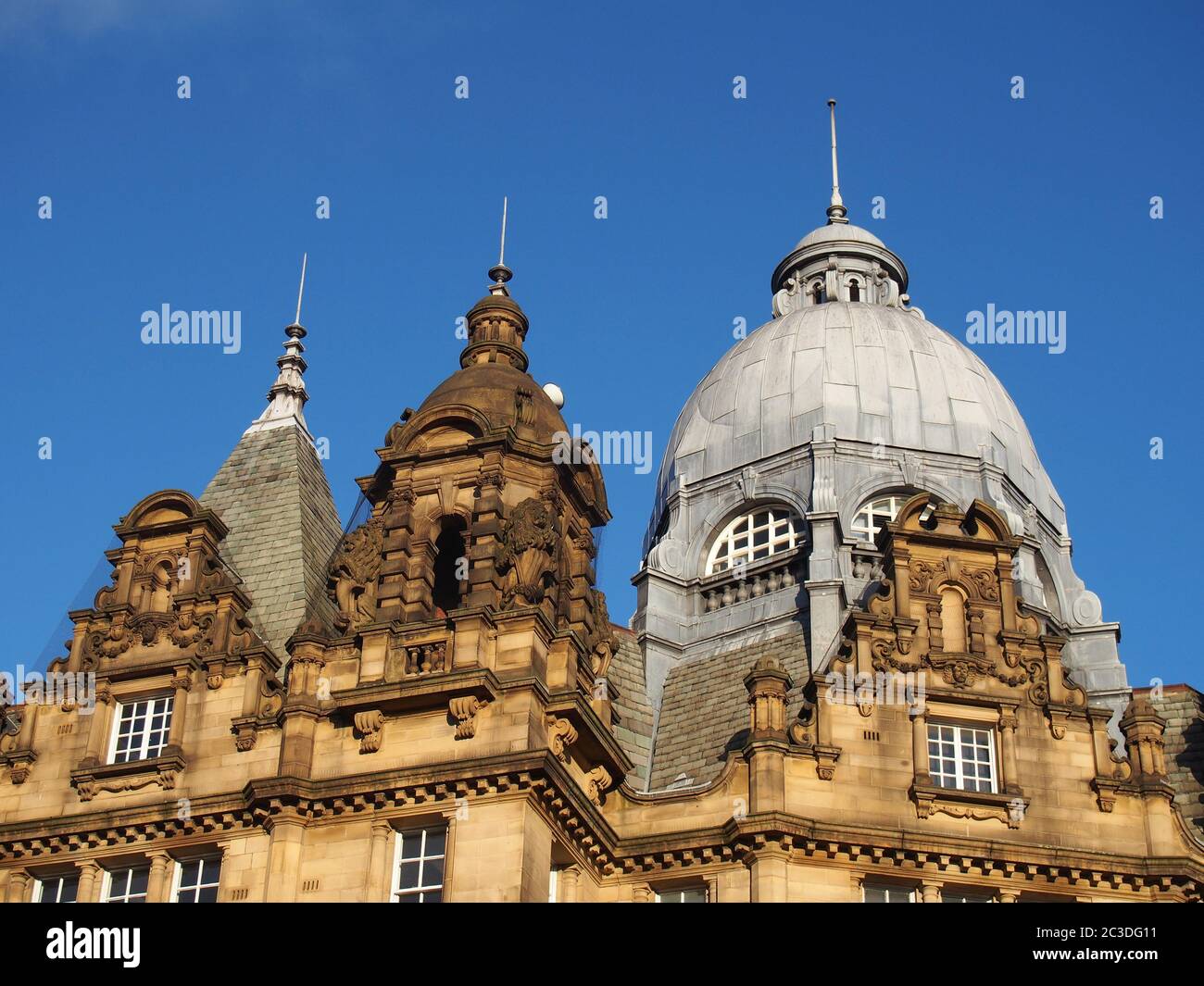Leeds market tower hi-res stock photography and images - Alamy