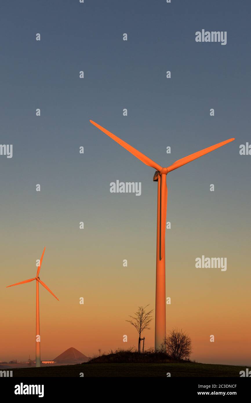 Sunset wind turbine hi-res stock photography and images - Alamy