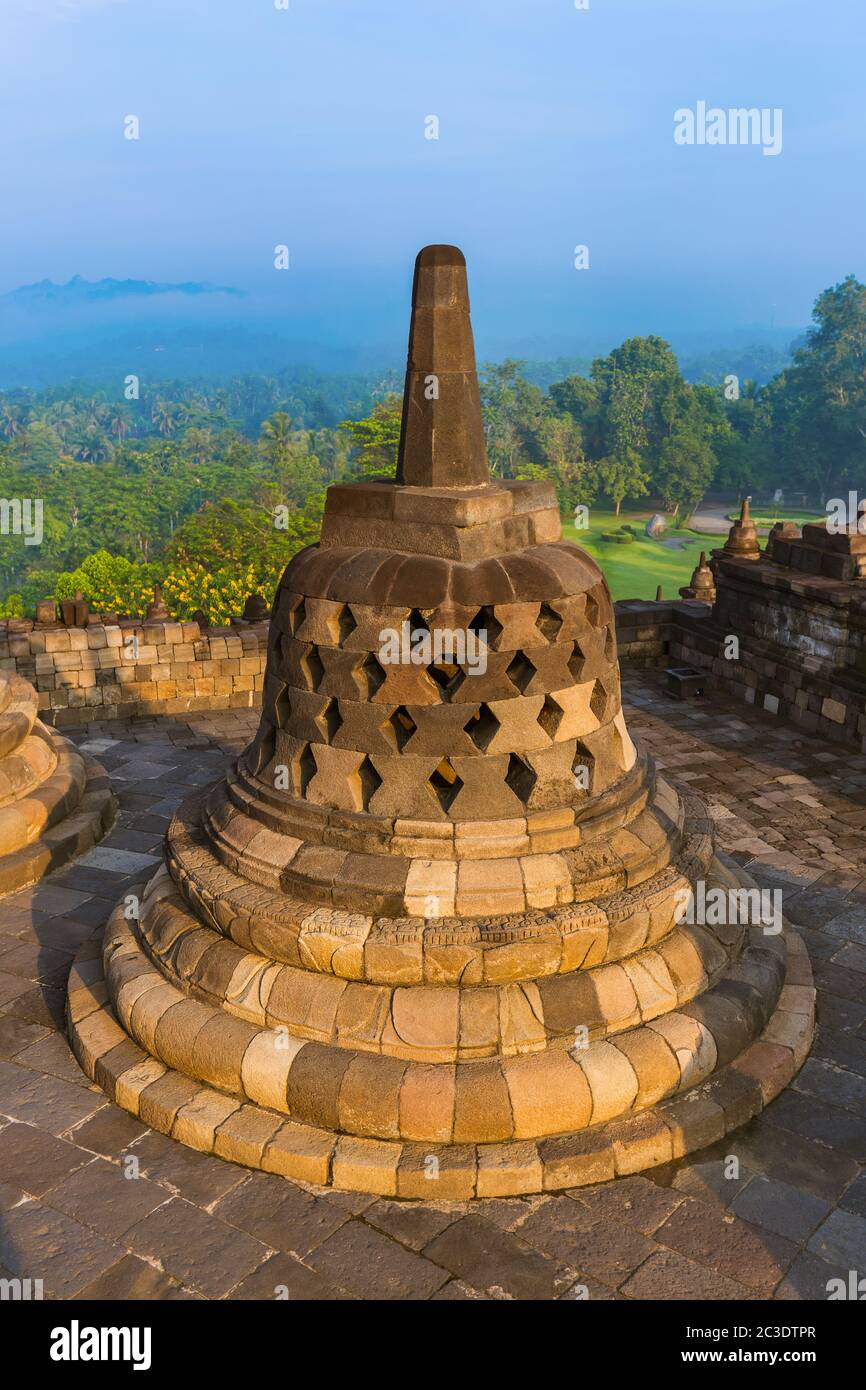 Borobudur Buddist Temple - island Java Indonesia Stock Photo - Alamy