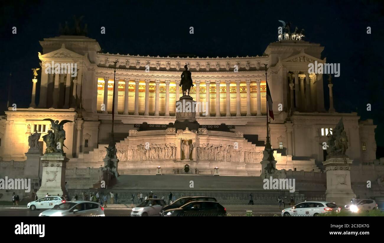 front view of rome's victor emmanuel ii monument at night Stock Photo ...