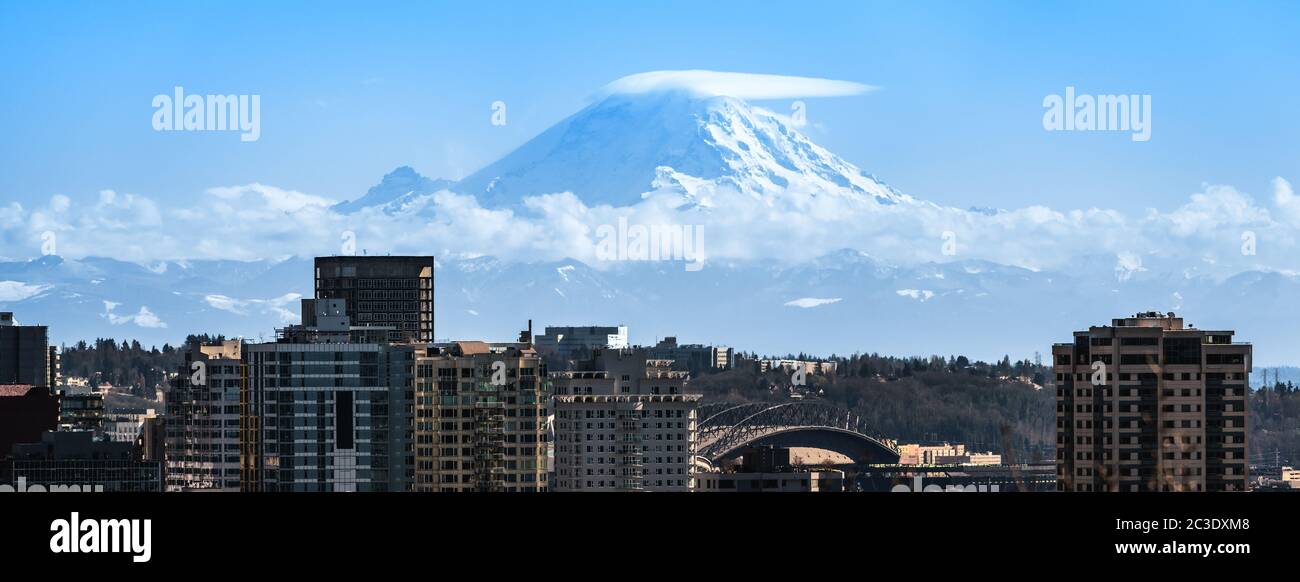 Mt Rainier at Seattle Stock Photo - Alamy