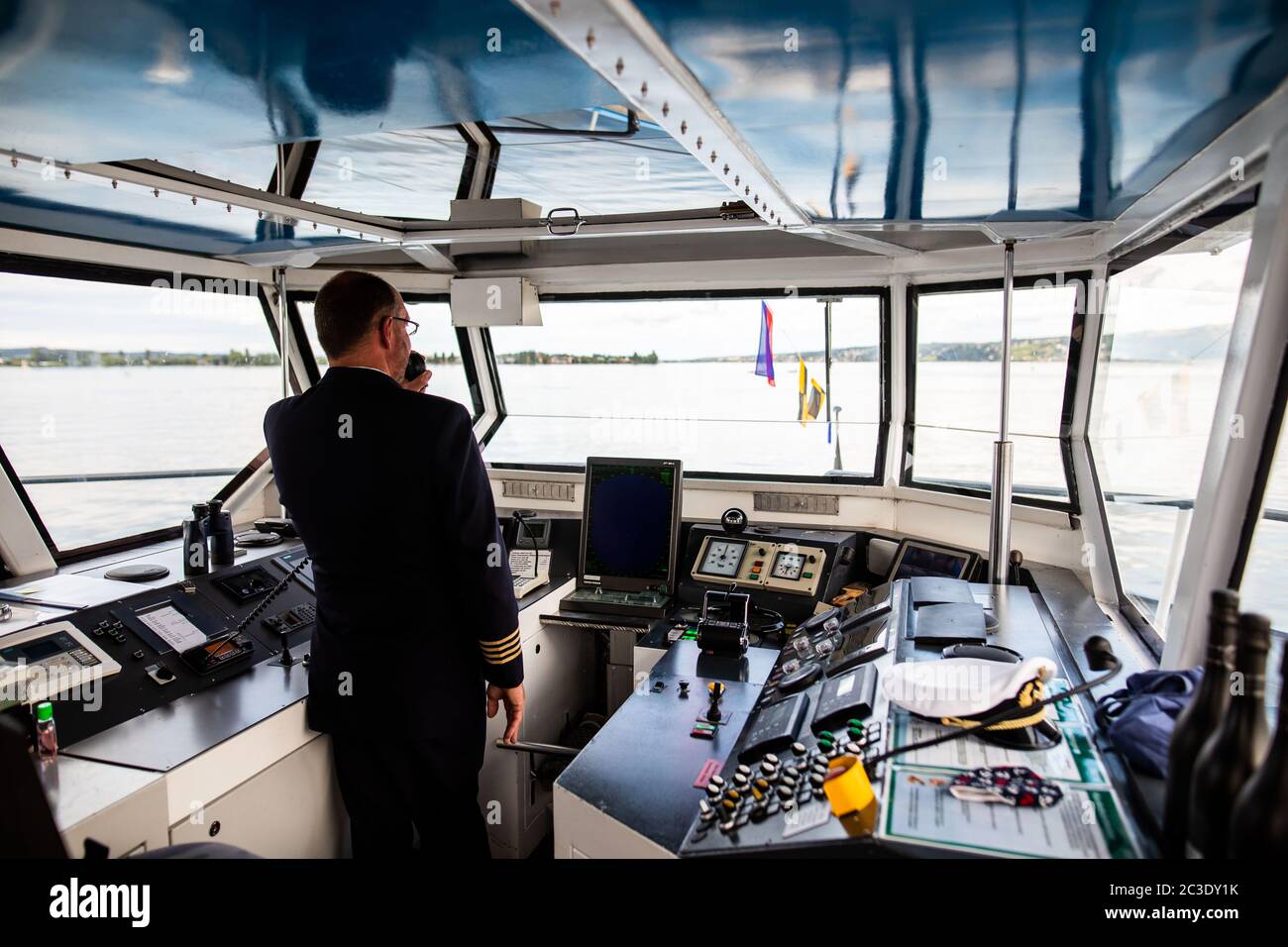 Ships wheelhouse hi-res stock photography and images - Alamy