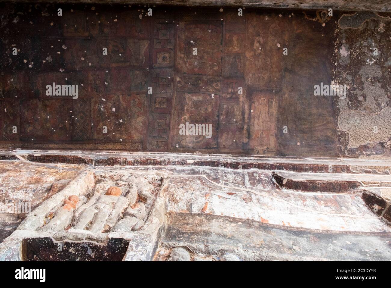 Ellora caves painting hi-res stock photography and images - Alamy