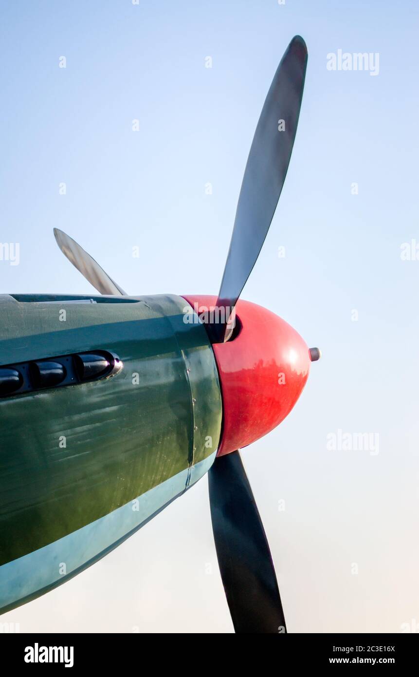 propeller blades of an old vintage airplane close up Stock Photo - Alamy